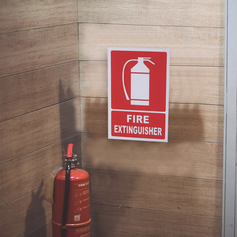 FIRE EXTINGUISHER STICKER SQUARE 14 X 14CM