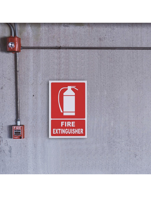 FIRE EXTINGUISHER STICKER SQUARE 14 X 14CM
